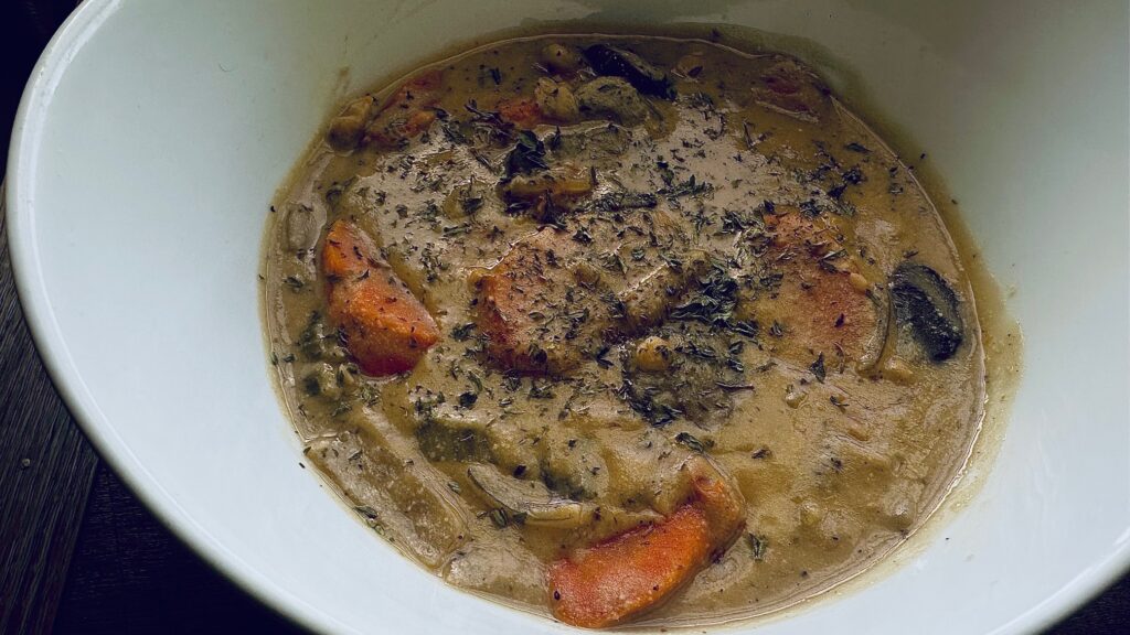 MUSHROOM CHOWDER - jimmy vegan